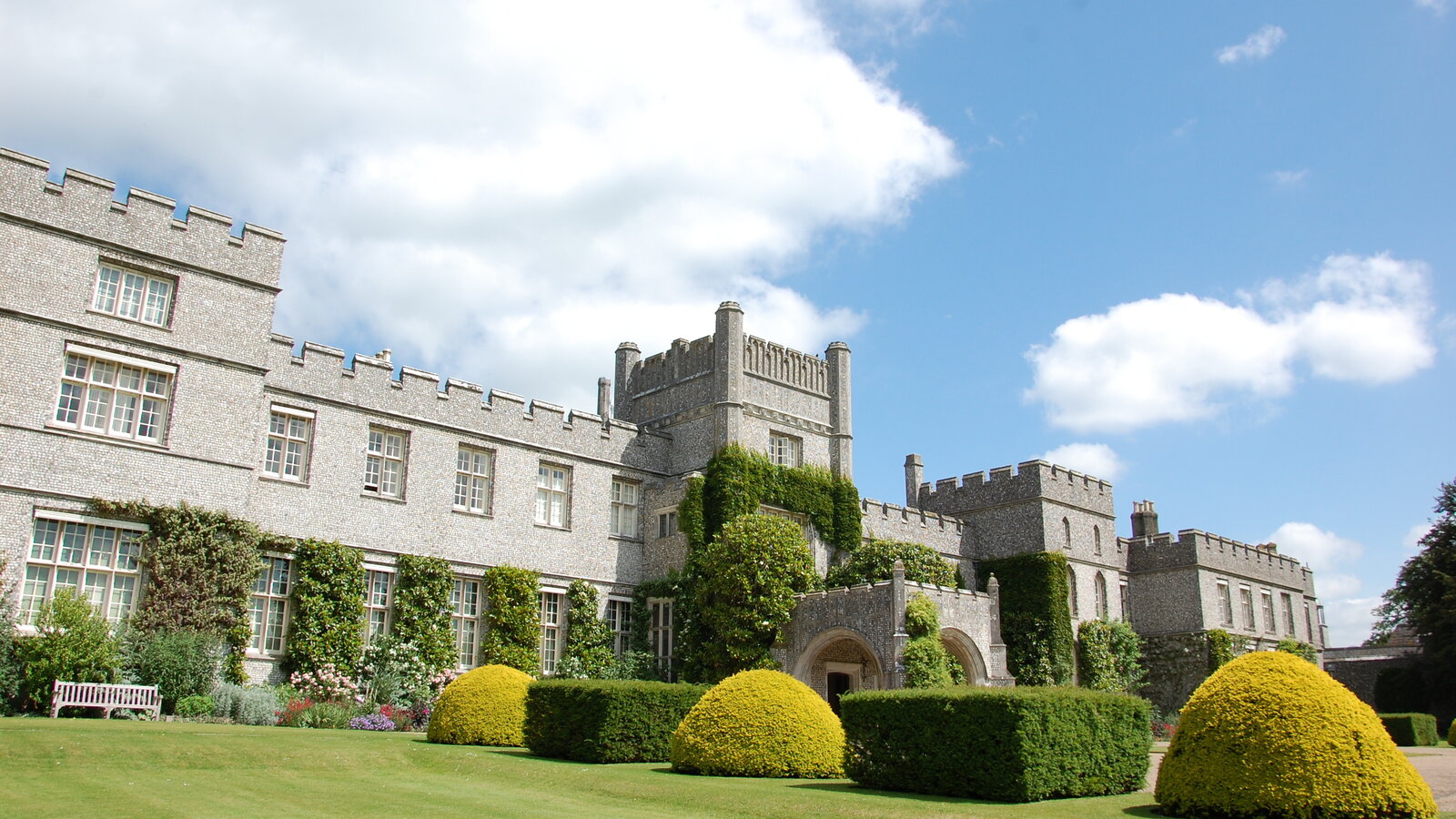 Press Release | West Dean College of Arts and Conservation launch 2021 ...
