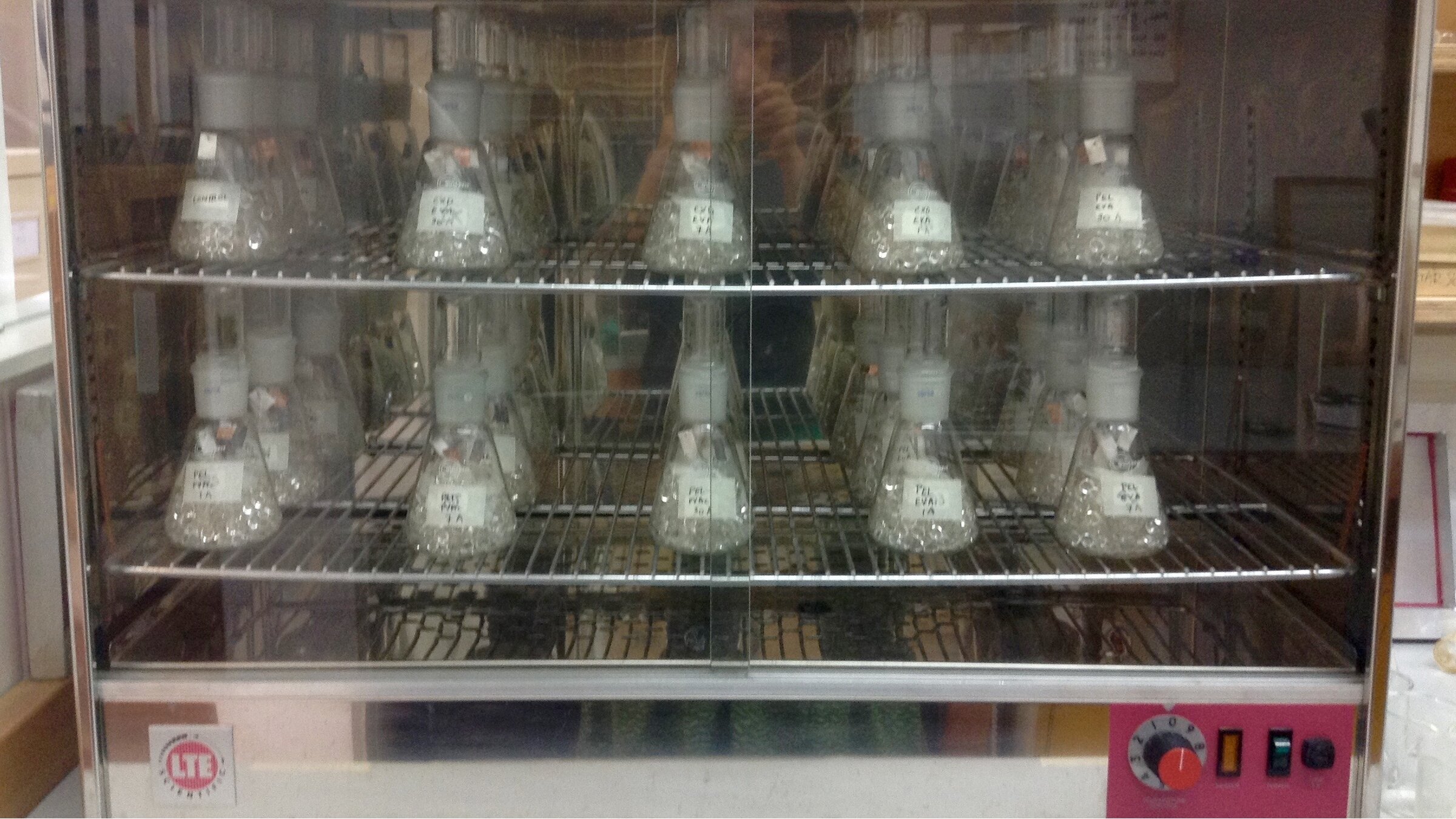 Figure 5: 3-in-1 Oddy tests in oven for 28 days